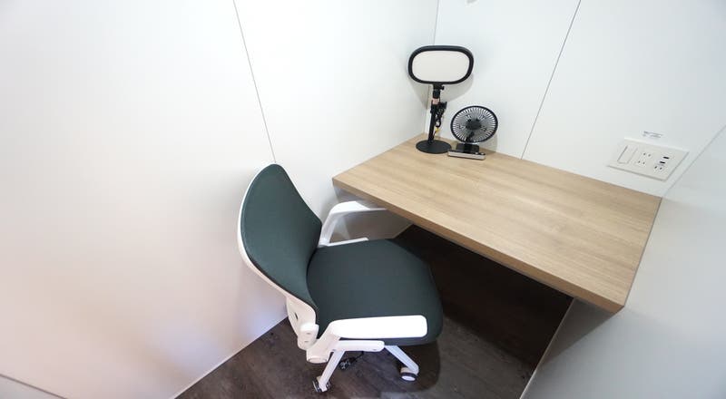 ＜cocony三軒茶屋プレミアムNo.4＞三軒茶屋駅徒歩4分🚃1人用個室🚪光回線Wi-Fi📶電源🔌⚡️テレワーク/ZOOM/勉強