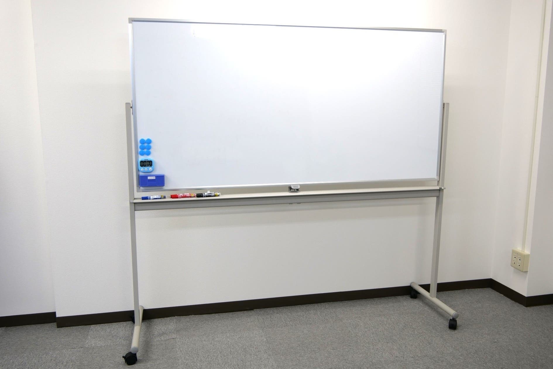 【開店記念セール！】麻生で会議するならココ！大人数OK/駅徒歩1分/当日予約可能/モニター完備の写真9