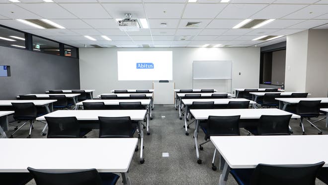 新宿駅近くの会議室 セミナールーム3の写真2