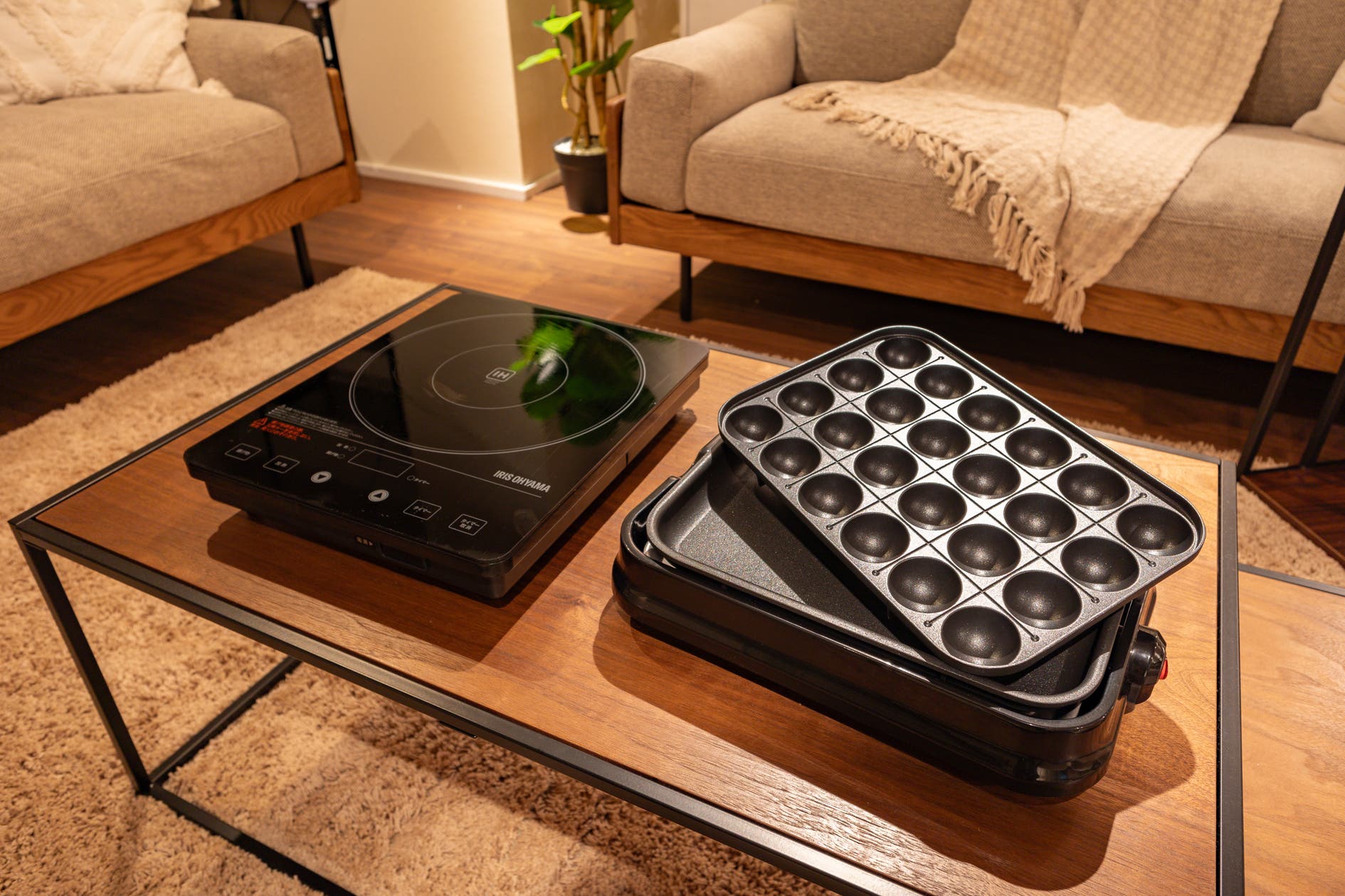 【🎄クリスマス＆忘年会🎅】谷町九丁目駅すぐ/最大２２名⭐️広々したお部屋に最高級ソファを使用⭐️の写真19