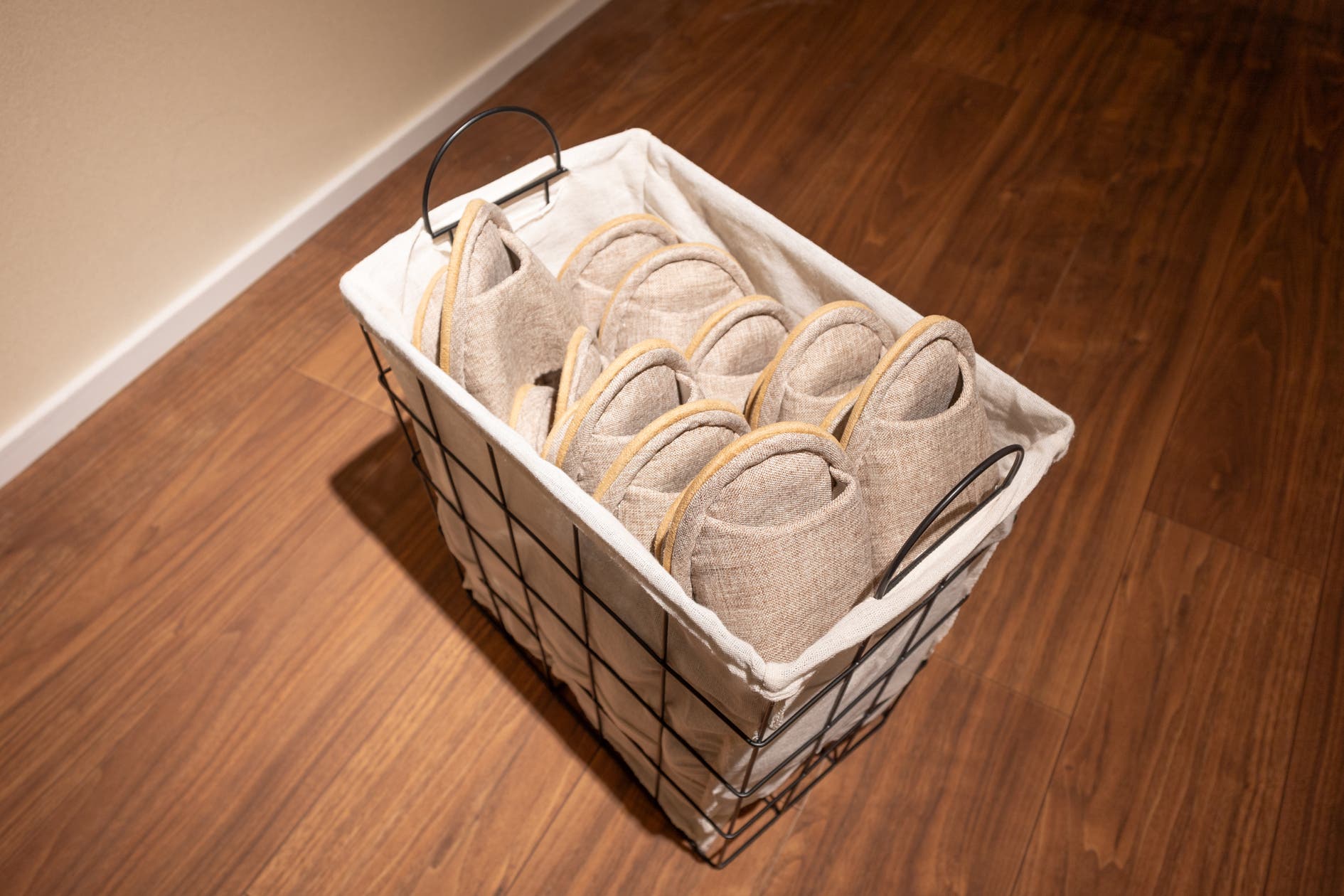 【🎄クリスマス＆忘年会🎅】谷町九丁目駅すぐ/最大２２名⭐️広々したお部屋に最高級ソファを使用⭐️の写真20