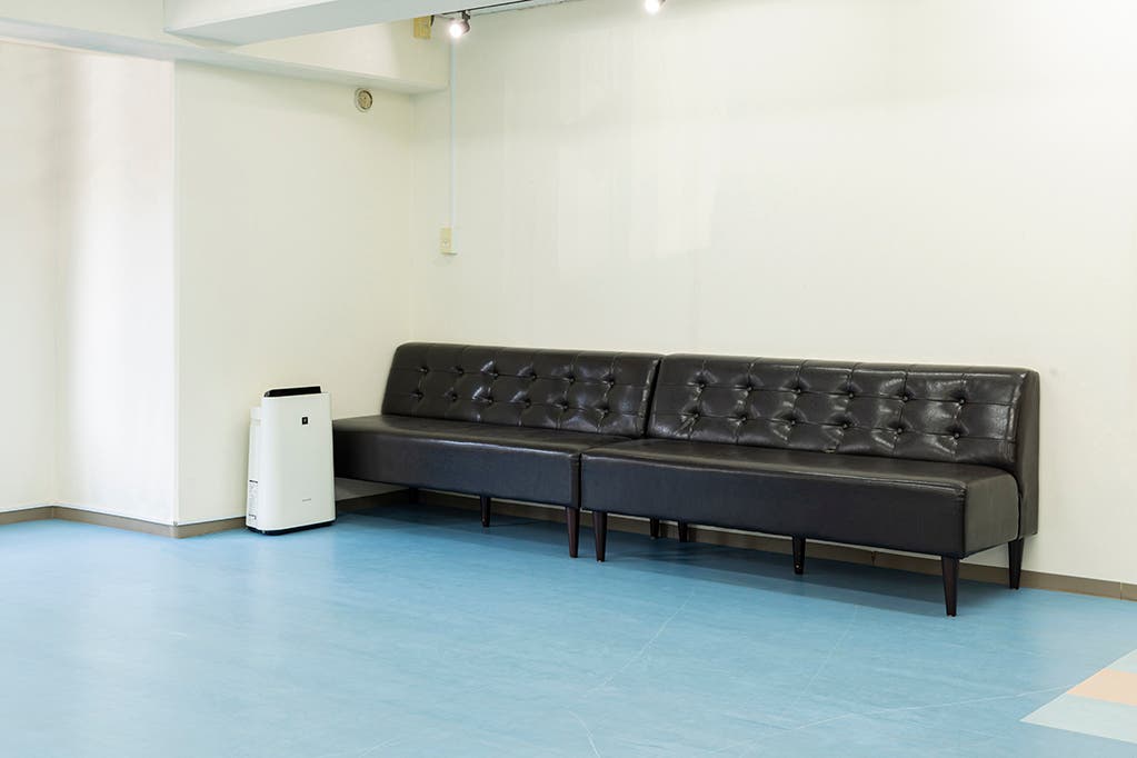 83㎡超全面鏡で床はPリウム30人以上利用可能!上新庄駅徒歩2分定期利用可能レンタルスタジオ上新庄の写真7