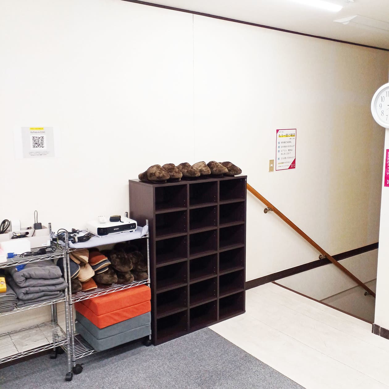 【多摩最大級の貸会議室】30名着席/駅徒歩1分/60inchモニター/高速光Wi-Fi/備品無料/会議 セミナー 面接 教室開催の写真6