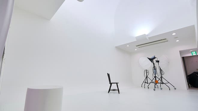 注!【12/1~12/20レンタル不可】まちなか総曲輪 西町 天井高6Mの白ホリスタジオの写真2