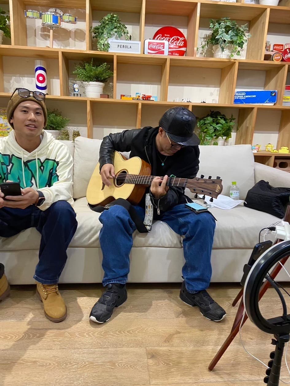 ロードオブメジャーリーダーが配信に使う映えるスタジオ!!無料オプションたくさん有り!!の写真6