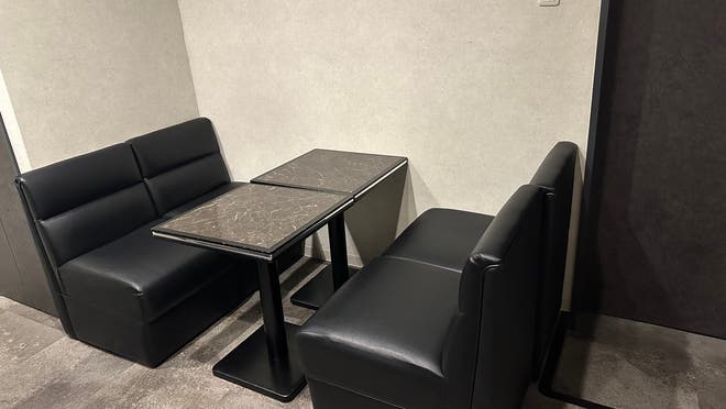 2000円で貸切【BAR貸切】大阪ミナミ★【持ち込み自由】【カラオケあり】の写真3