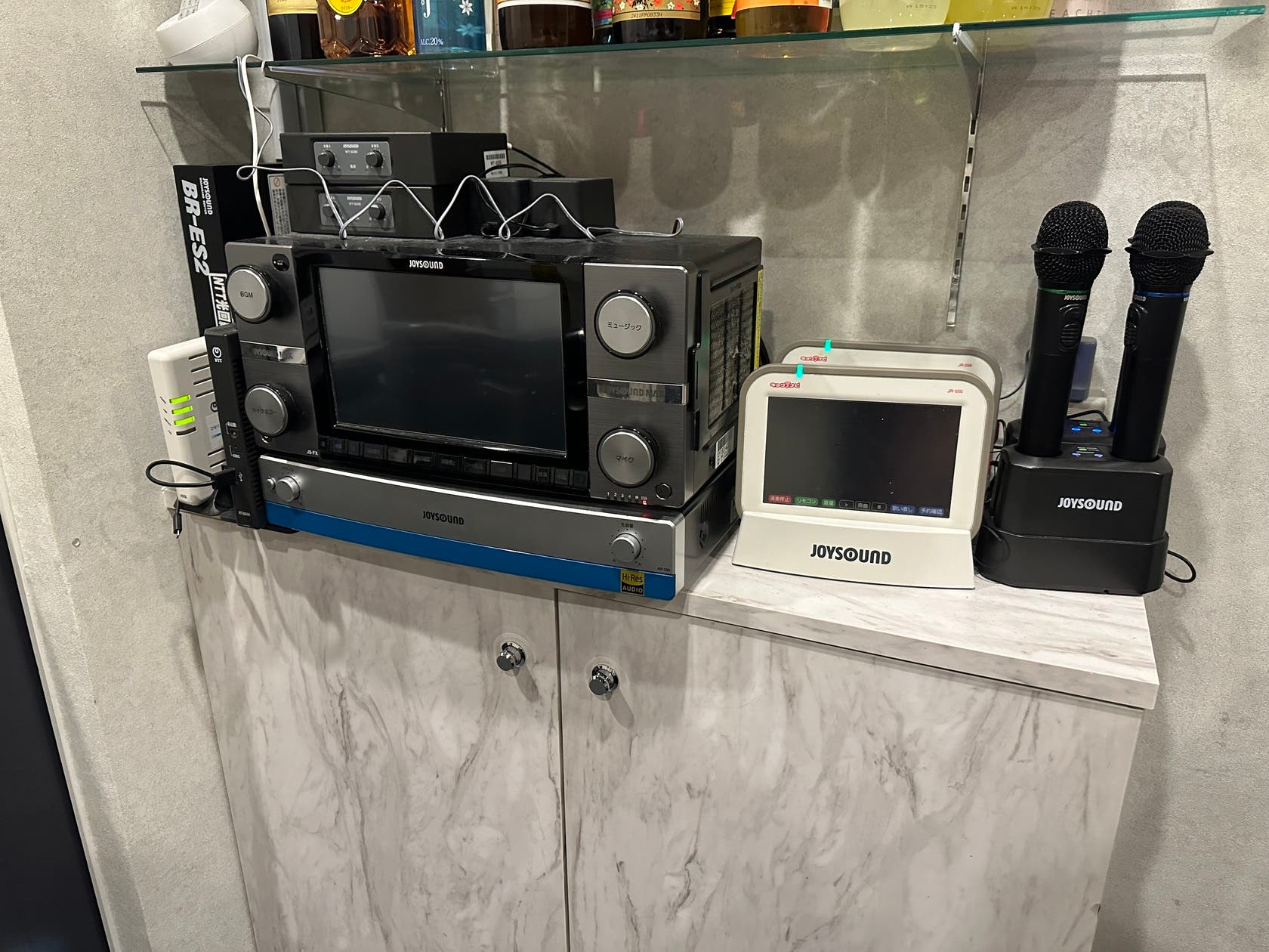 2000円で貸切【BAR貸切】大阪ミナミ★【持ち込み自由】【カラオケあり】の写真8