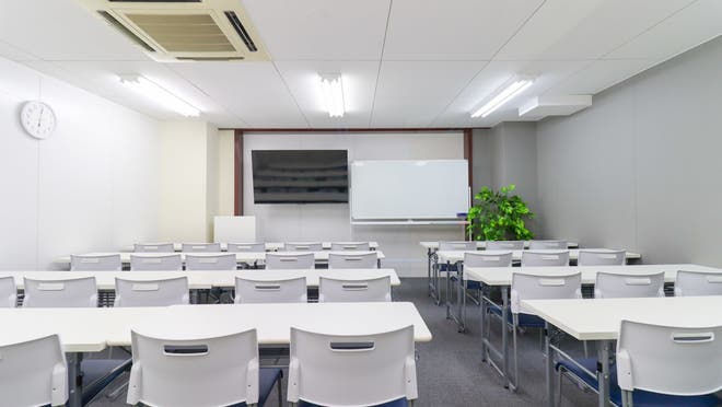 【名古屋駅E4出口徒歩3分!40名利用可】65型モニター・10Gbps光回線・WiFi無料!ふれあい貸し会議室 名古屋No136の写真1