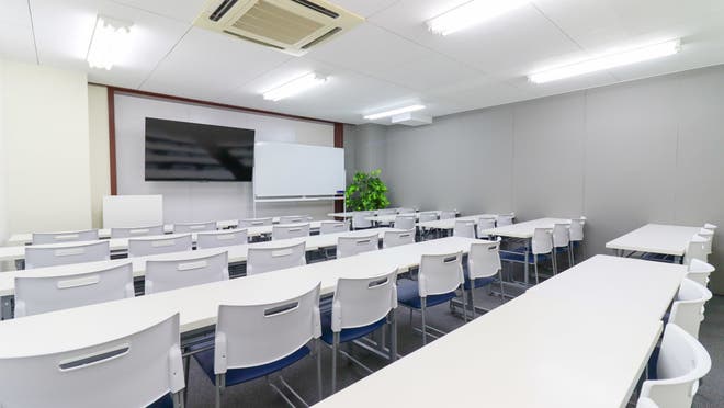 【名古屋駅E4出口徒歩3分!40名利用可】65型モニター・10Gbps光回線・WiFi無料!ふれあい貸し会議室 名古屋No136の写真2