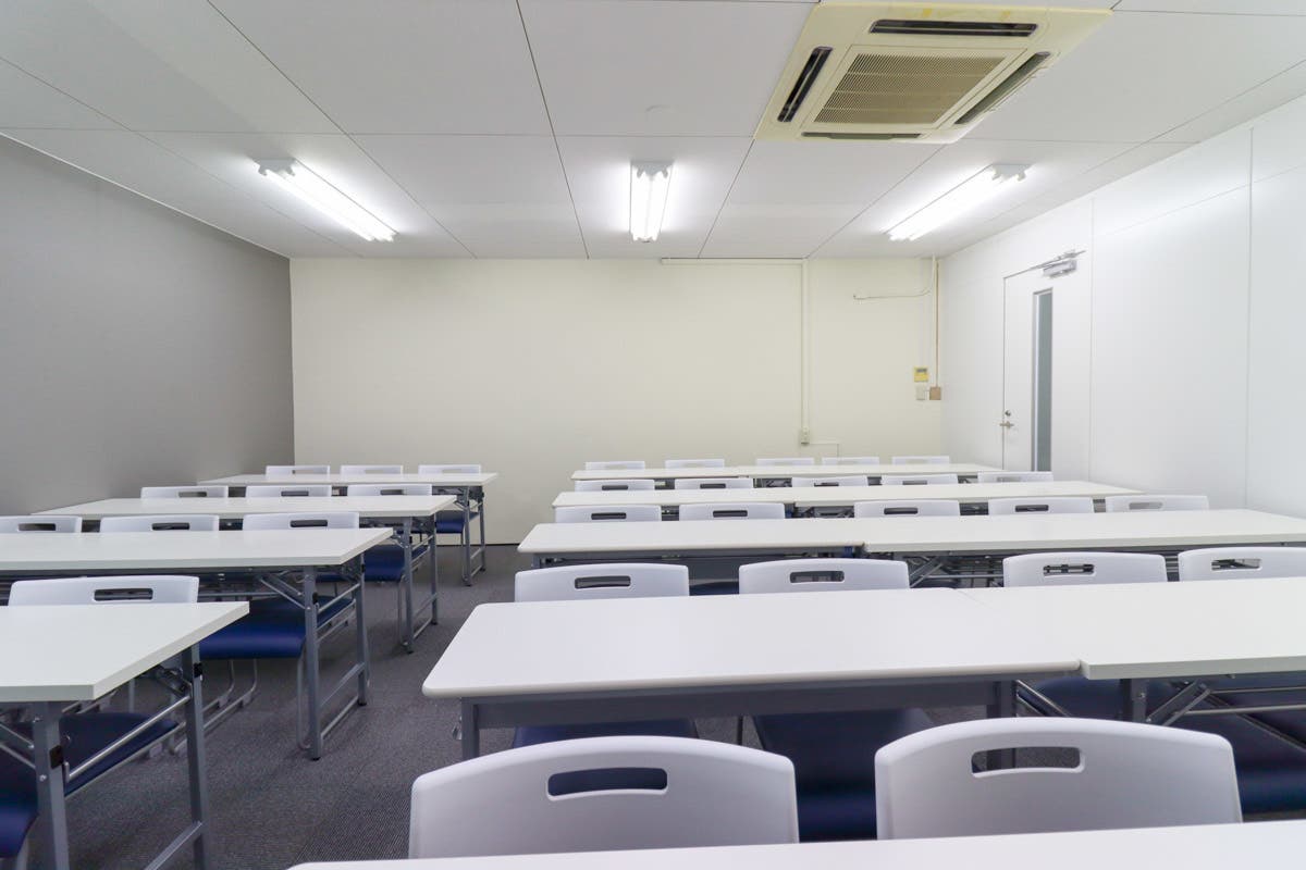 【名古屋駅E4出口徒歩3分！40名利用可】65型モニター・10Gbps光回線・WiFi無料！ふれあい貸し会議室 名古屋No136の写真5