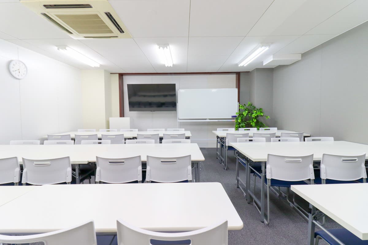 【名古屋駅E4出口徒歩3分！40名利用可】65型モニター・10Gbps光回線・WiFi無料！ふれあい貸し会議室 名古屋No136の写真7