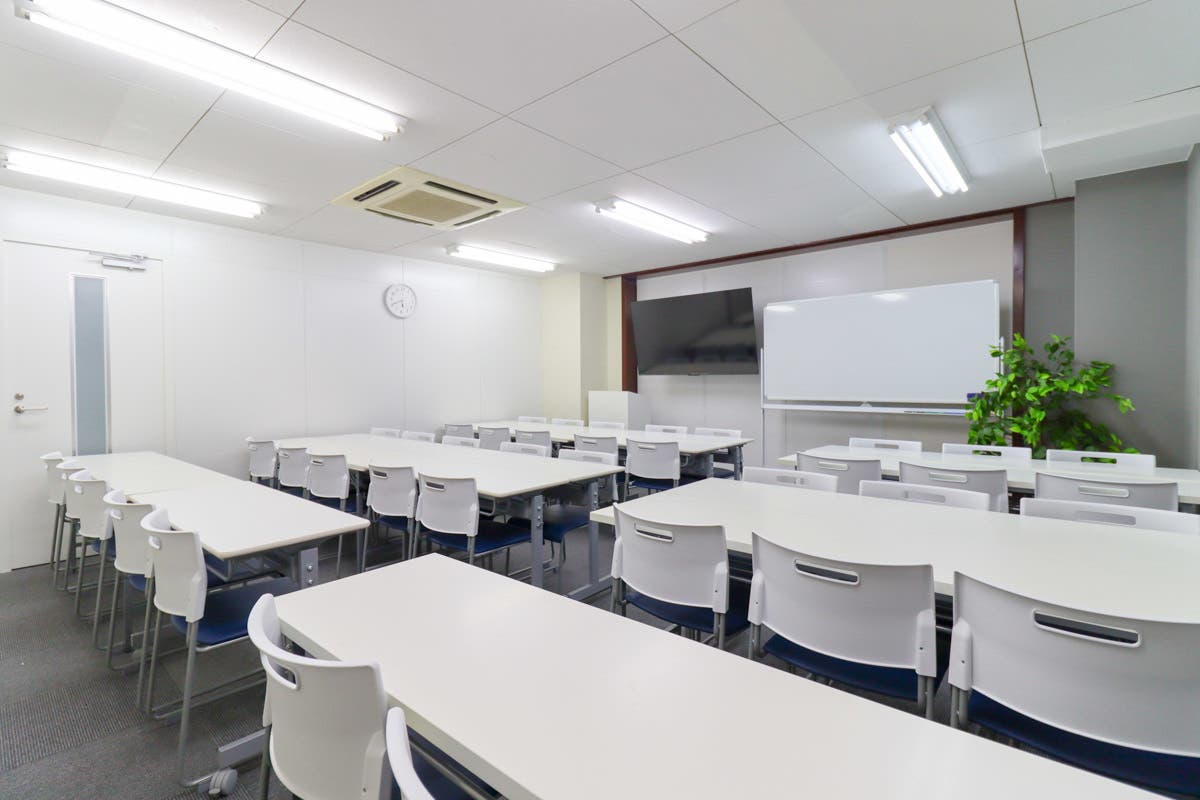 【名古屋駅E4出口徒歩3分！40名利用可】65型モニター・10Gbps光回線・WiFi無料！ふれあい貸し会議室 名古屋No136の写真8