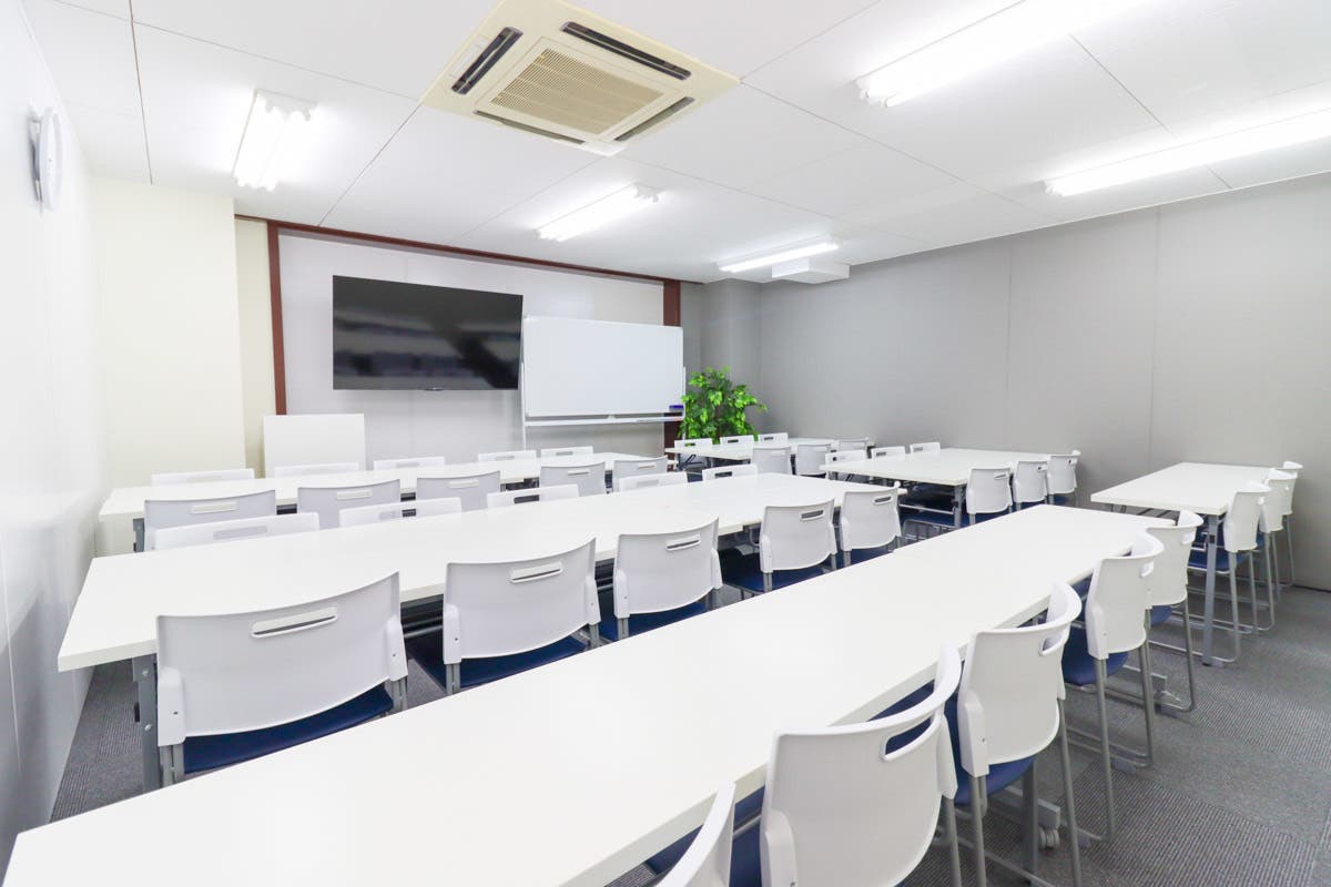 【名古屋駅E4出口徒歩3分！40名利用可】65型モニター・10Gbps光回線・WiFi無料！ふれあい貸し会議室 名古屋No136の写真9