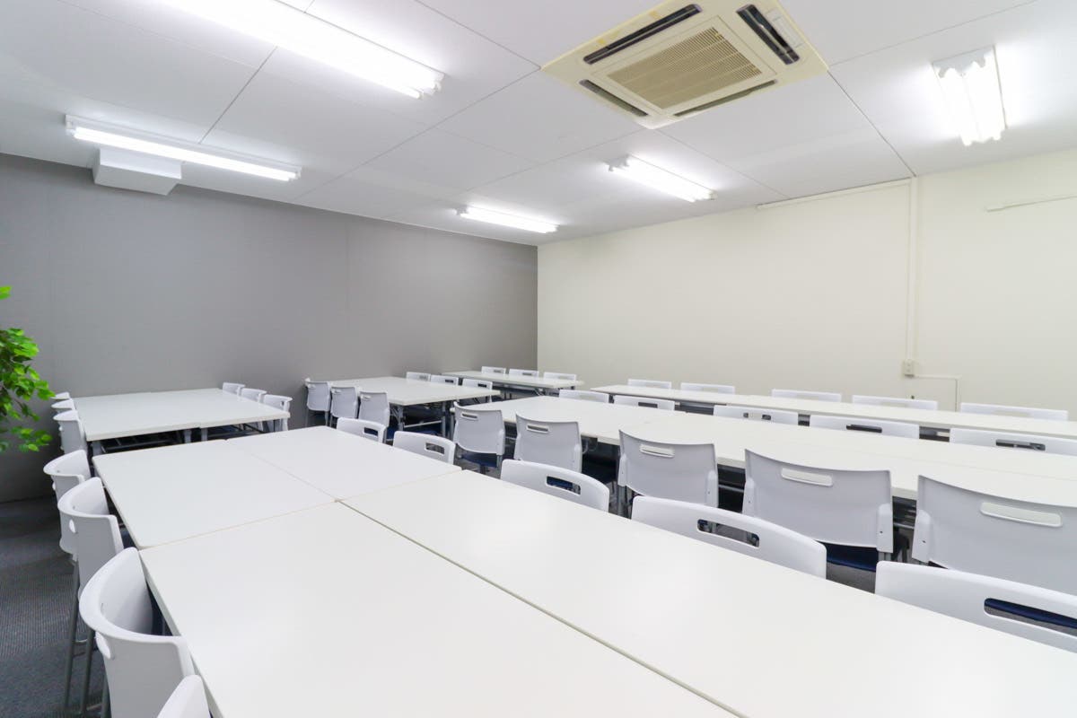 【名古屋駅E4出口徒歩3分！40名利用可】65型モニター・10Gbps光回線・WiFi無料！ふれあい貸し会議室 名古屋No136の写真10