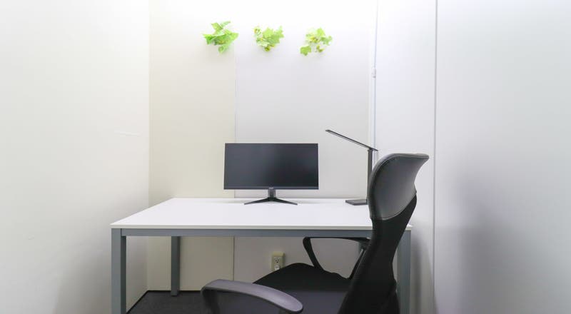 【名古屋駅E4出口徒歩3分！1名用完全個室】大型モニター・10Gbps光回線・WiFi無料！ふれあい貸し会議室 名古屋No137