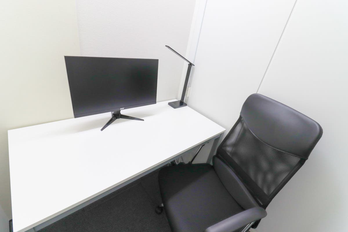 【名古屋駅E4出口徒歩3分！1名用完全個室】大型モニター・10Gbps光回線・WiFi無料！ふれあい貸し会議室 名古屋No137の写真5