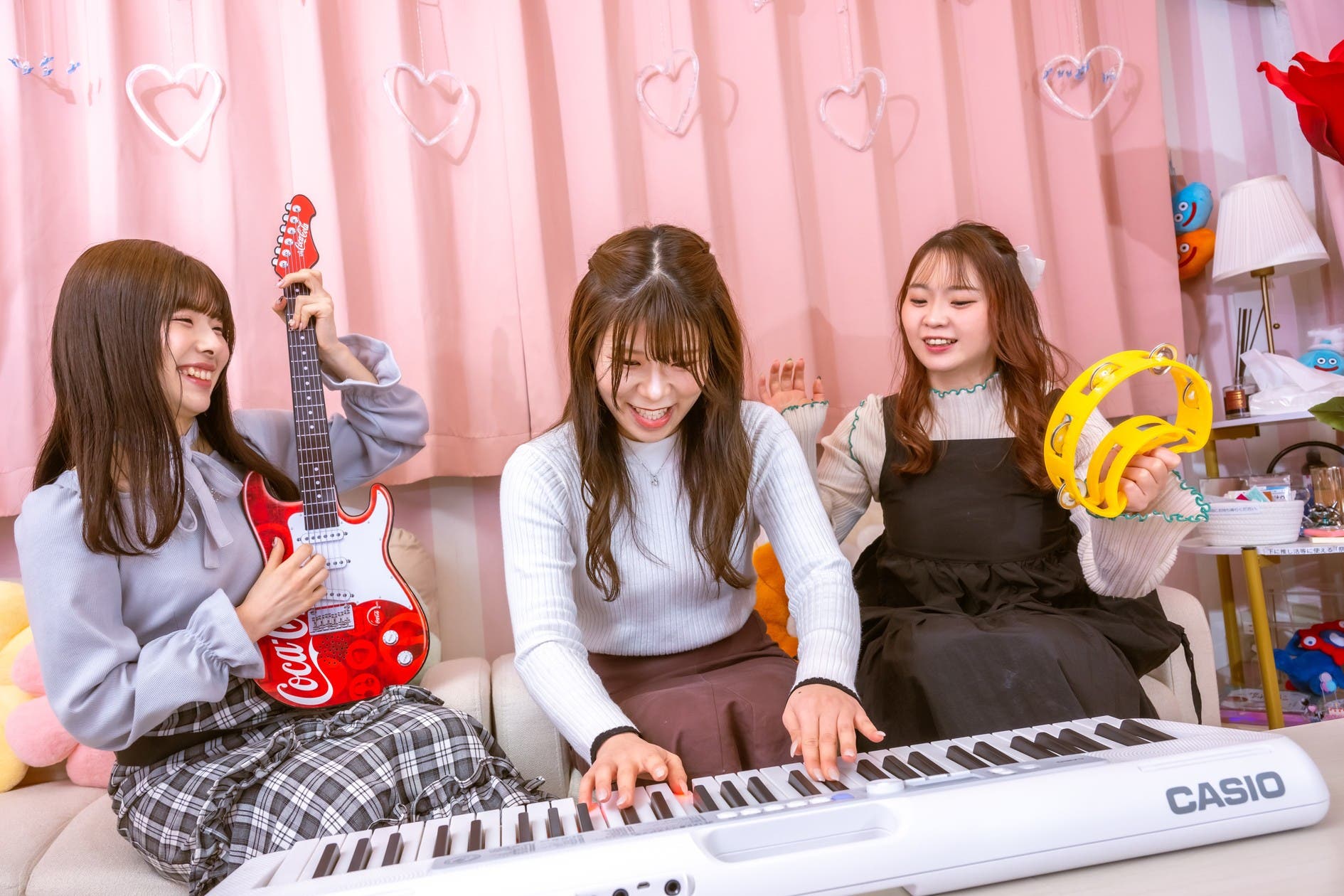 【女子会🎀推し会💖誕生日会🎂に最適】立地抜群@アメ村三角公園前🌲関西最大級の75㌅4KTV📺プライベートシアター🎞️515の写真11