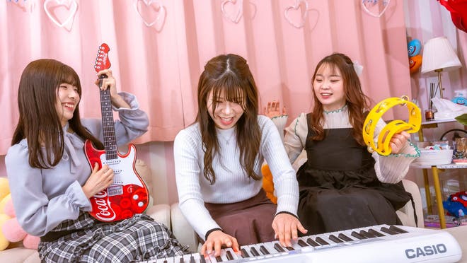 【女子会🎀推し会💖誕生日会🎂に最適】立地抜群@アメ村三角公園前🌲関西最大級の75㌅4KTV📺プライベートシアター🎞️515の写真11