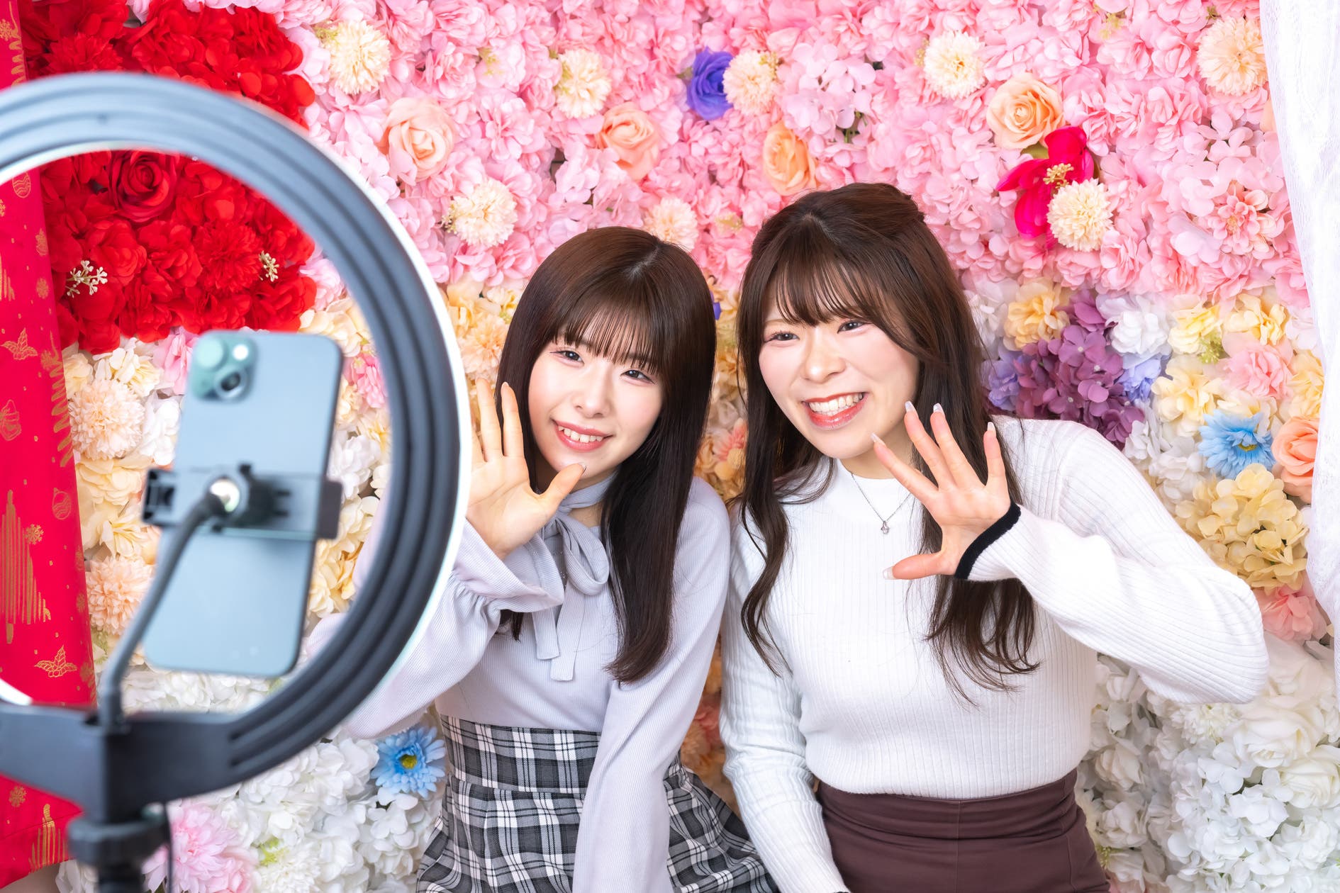 【女子会🎀推し会💖誕生日会🎂に最適】立地抜群@アメ村三角公園前🌲関西最大級の75㌅4KTV📺プライベートシアター🎞️515の写真25