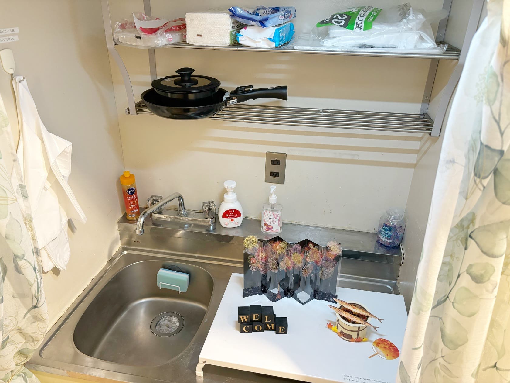 【女子会🎀推し会💖誕生日会🎂に最適】立地抜群@アメ村三角公園前🌲関西最大級の75㌅4KTV📺プライベートシアター🎞️515の写真26