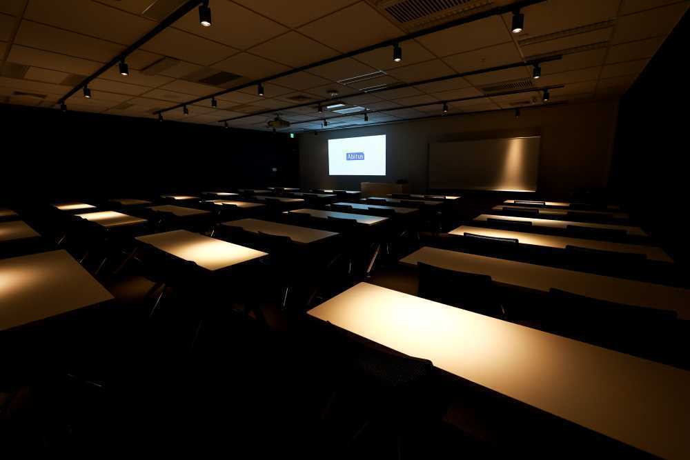 新宿駅近くの会議室　セミナールーム2の写真4