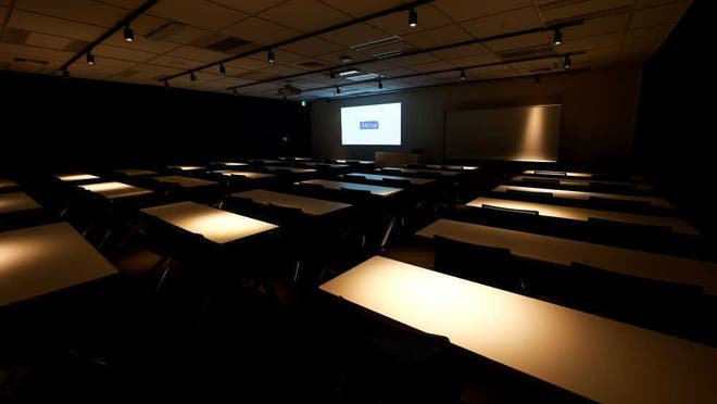 新宿駅近くの会議室 セミナールーム2の写真4