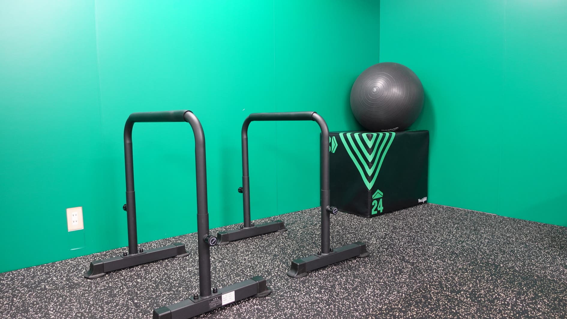 四ツ谷駅徒歩5分ハイクオリティレンタルジムの写真8