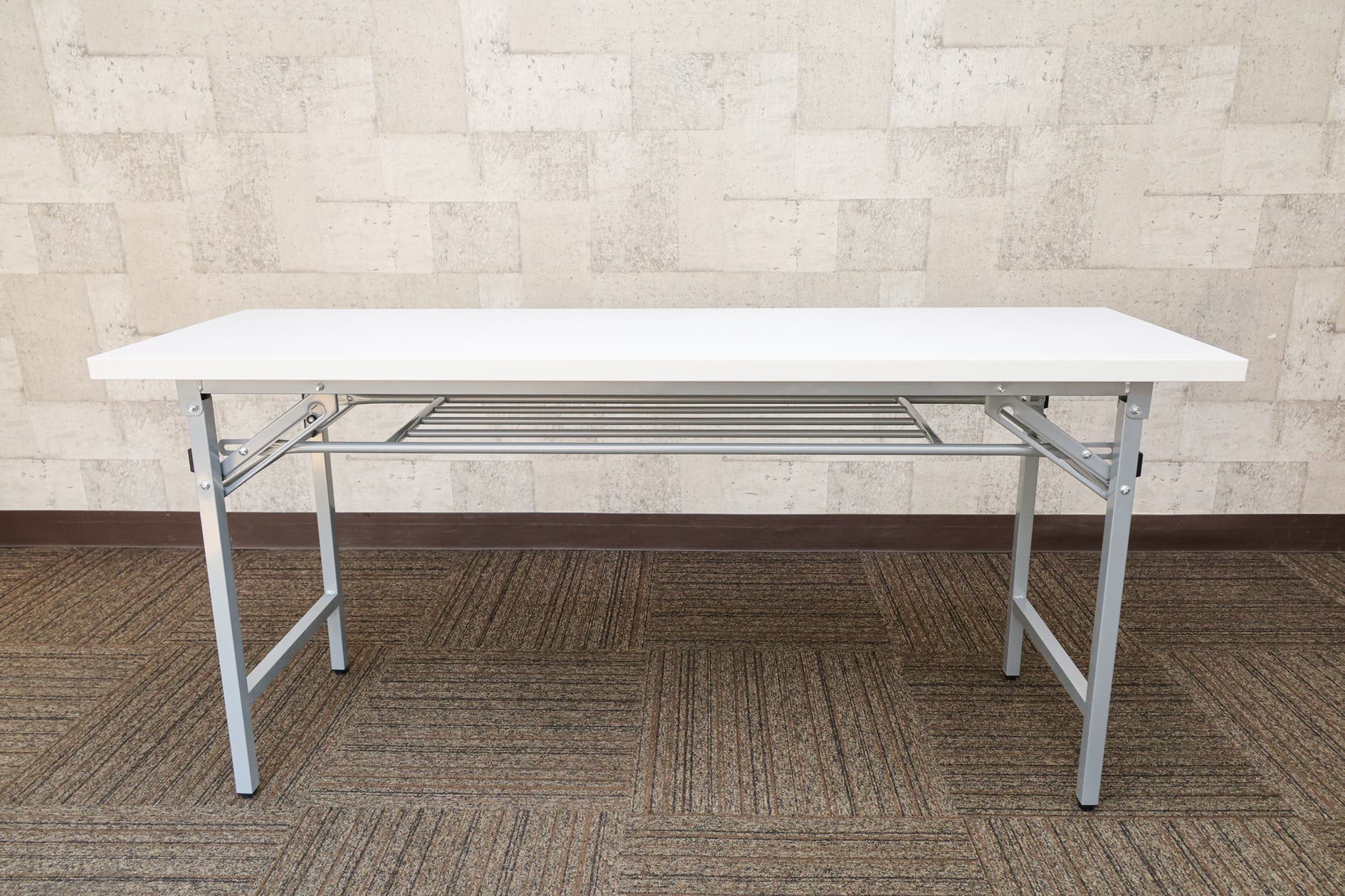 【神田駅南口徒歩1分】駅近レンタルスペース 広さ33㎡・20名まで✨Wi-Fi＆プロジェクター完備で会議・研修等も快適に！撮影◎の写真8