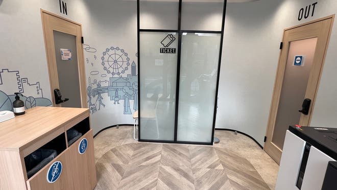 【北山田駅近】4Kモニター付!1名用完全個室(109)の写真3