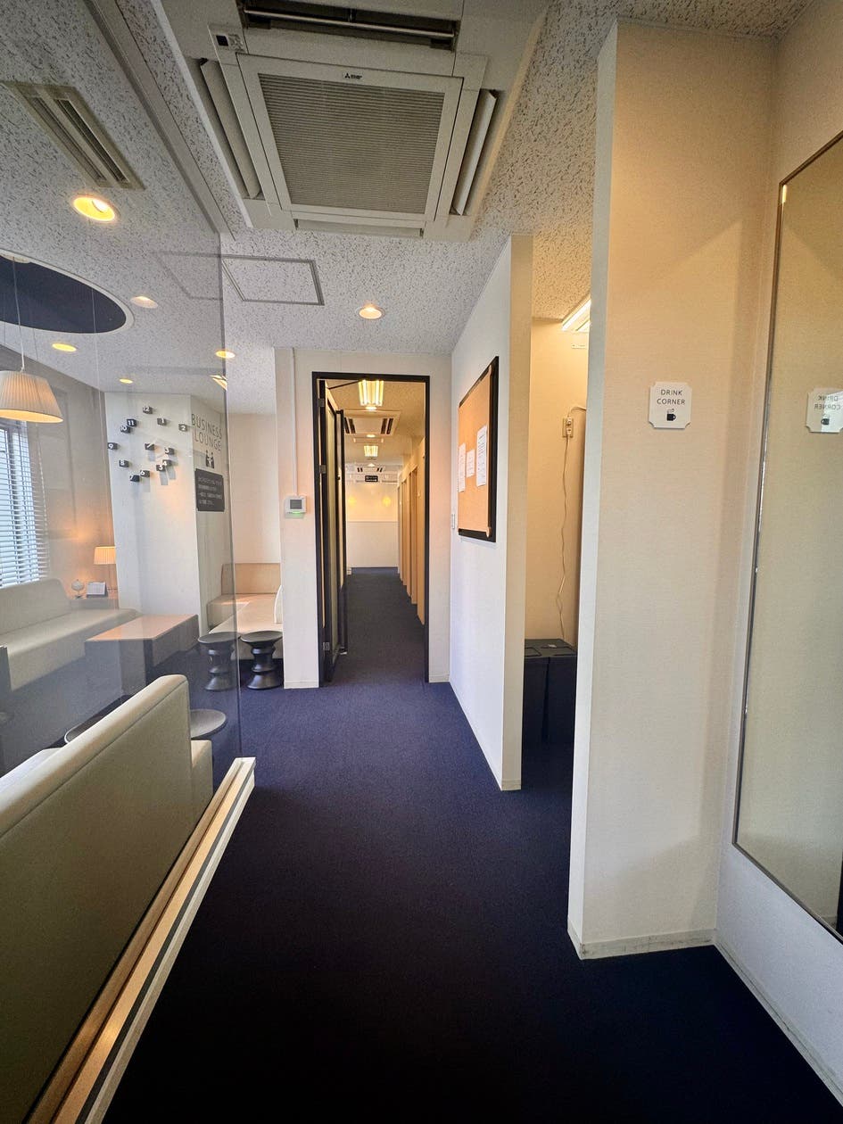 ✨駅徒歩3分✨四季に彩られる上野不忍池を見下ろす好立地の写真2