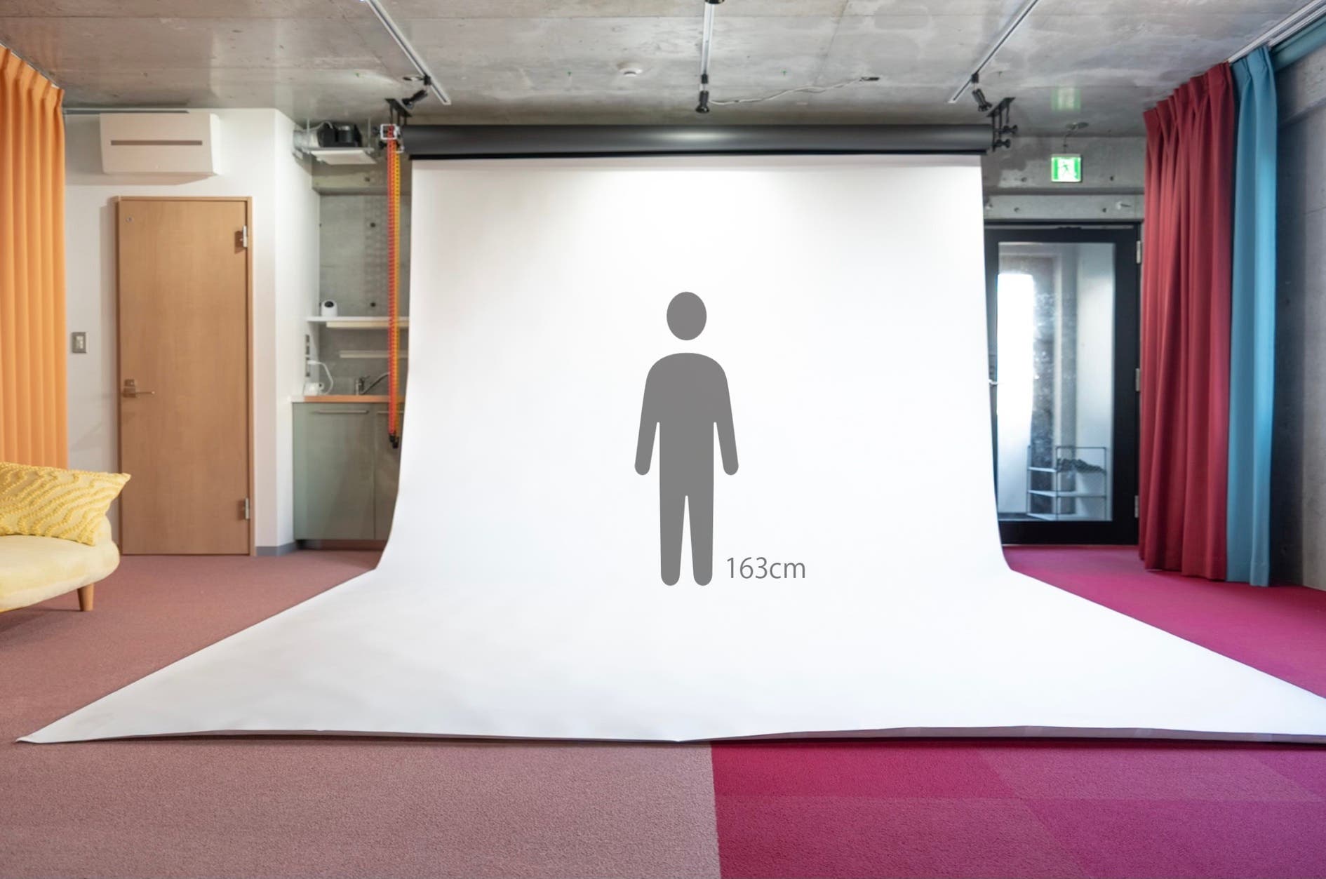 「町田駅徒歩10分」カラフルなフォトスタジオの写真7