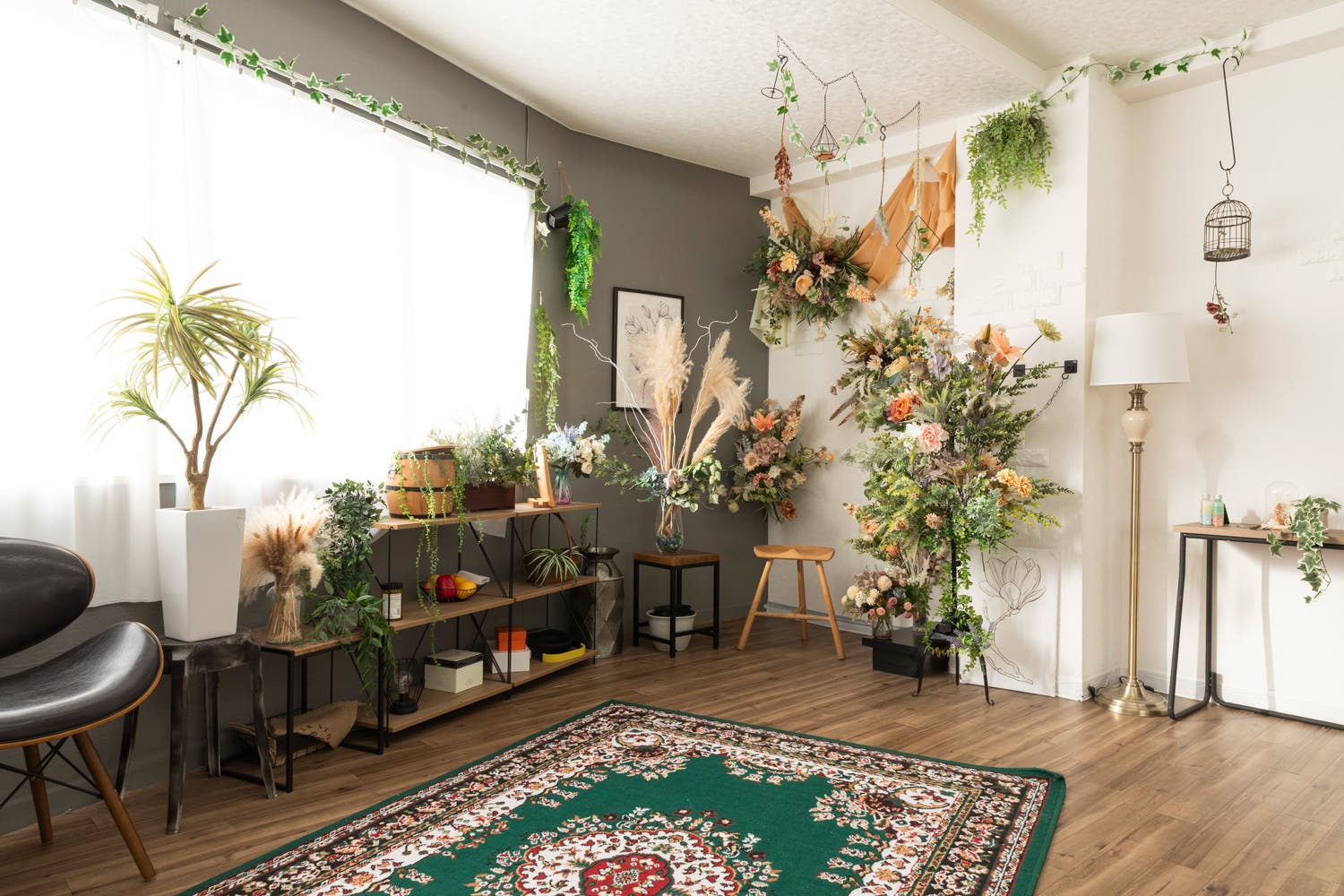 プチリニューアル。控室あり。自然光がたっぷり入る使いやすいシンプルな撮影スタジオ。の写真8