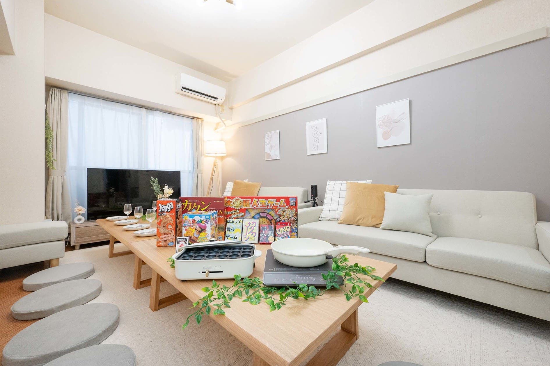 🎬【関内駅徒歩1分】100インチプロジェクター＆大画面TV🎮ゲーム5種🎲ボドゲ10種/たこパOK🍳女子会/誕生日会に最適の写真1