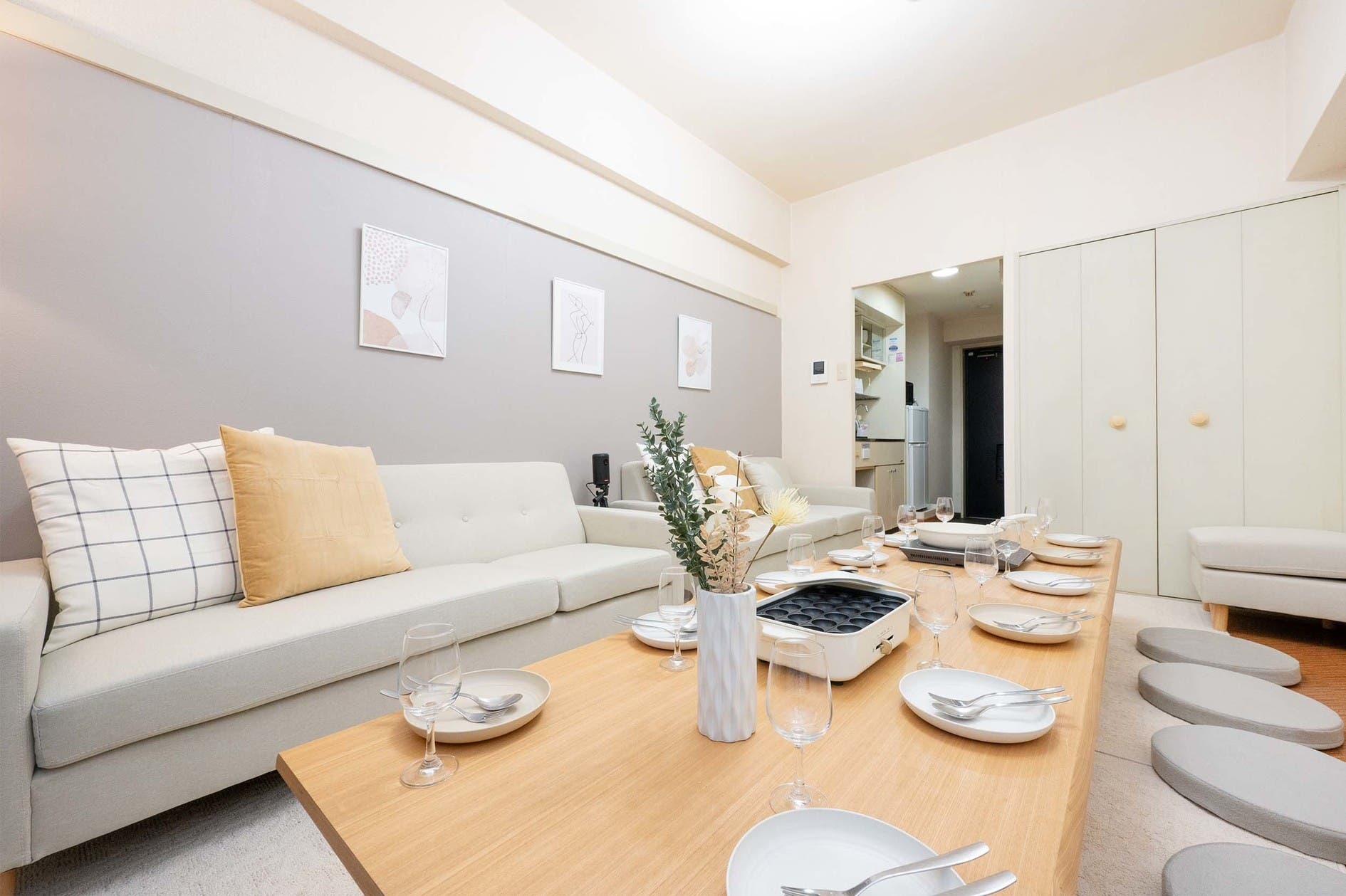 🎬【関内駅徒歩1分】100インチプロジェクター＆大画面TV🎮ゲーム5種🎲ボドゲ10種/たこパOK🍳女子会/誕生日会に最適の写真12