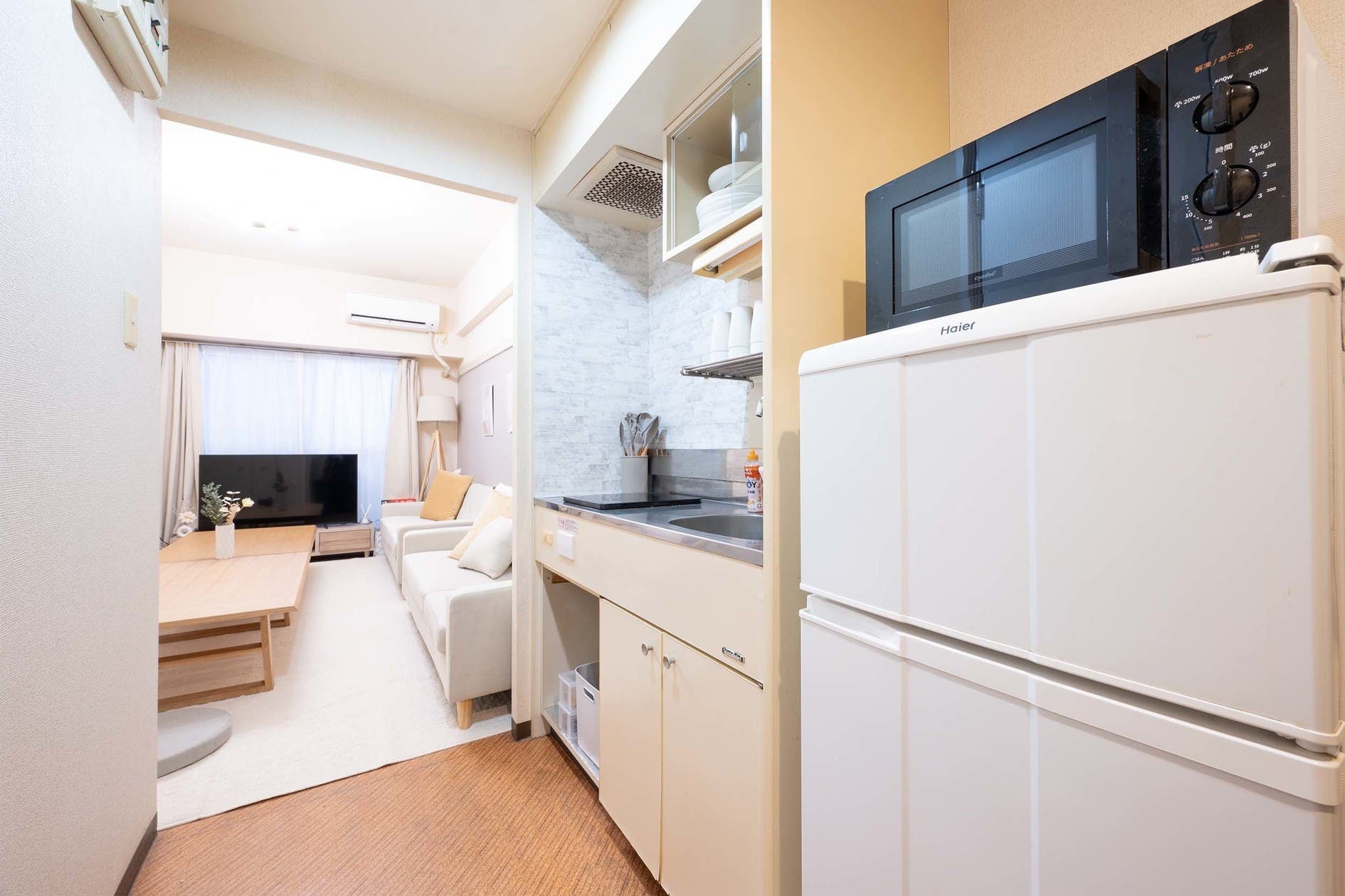 🎬【関内駅徒歩1分】100インチプロジェクター＆大画面TV🎮ゲーム5種🎲ボドゲ10種/たこパOK🍳女子会/誕生日会に最適の写真25