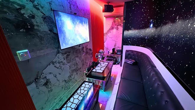 飲み放題990円/圧倒的な宇宙空間/カラオケ無料/メインフロア+3個室の写真11