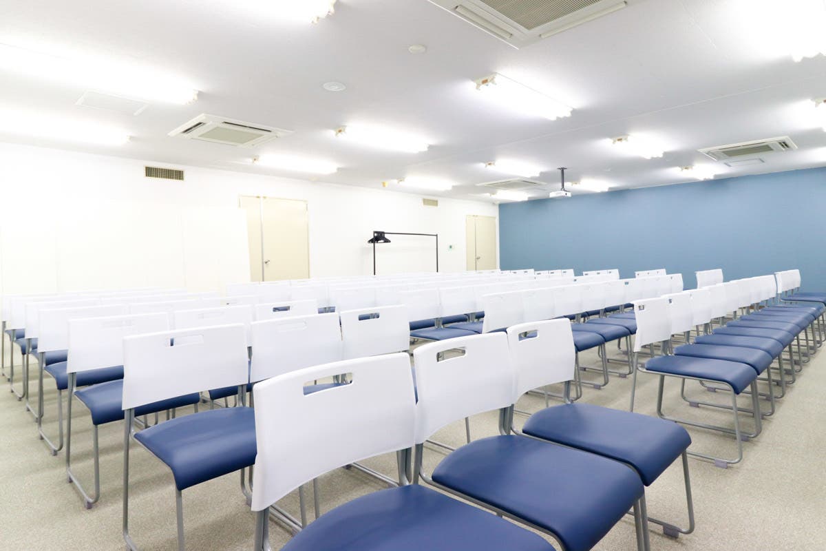 【JR博多駅東5出口徒歩15秒！筑紫口徒歩1分！105名利用可】プロジェクター・WiFi無料！ふれあい貸し会議室 博多No126の写真19