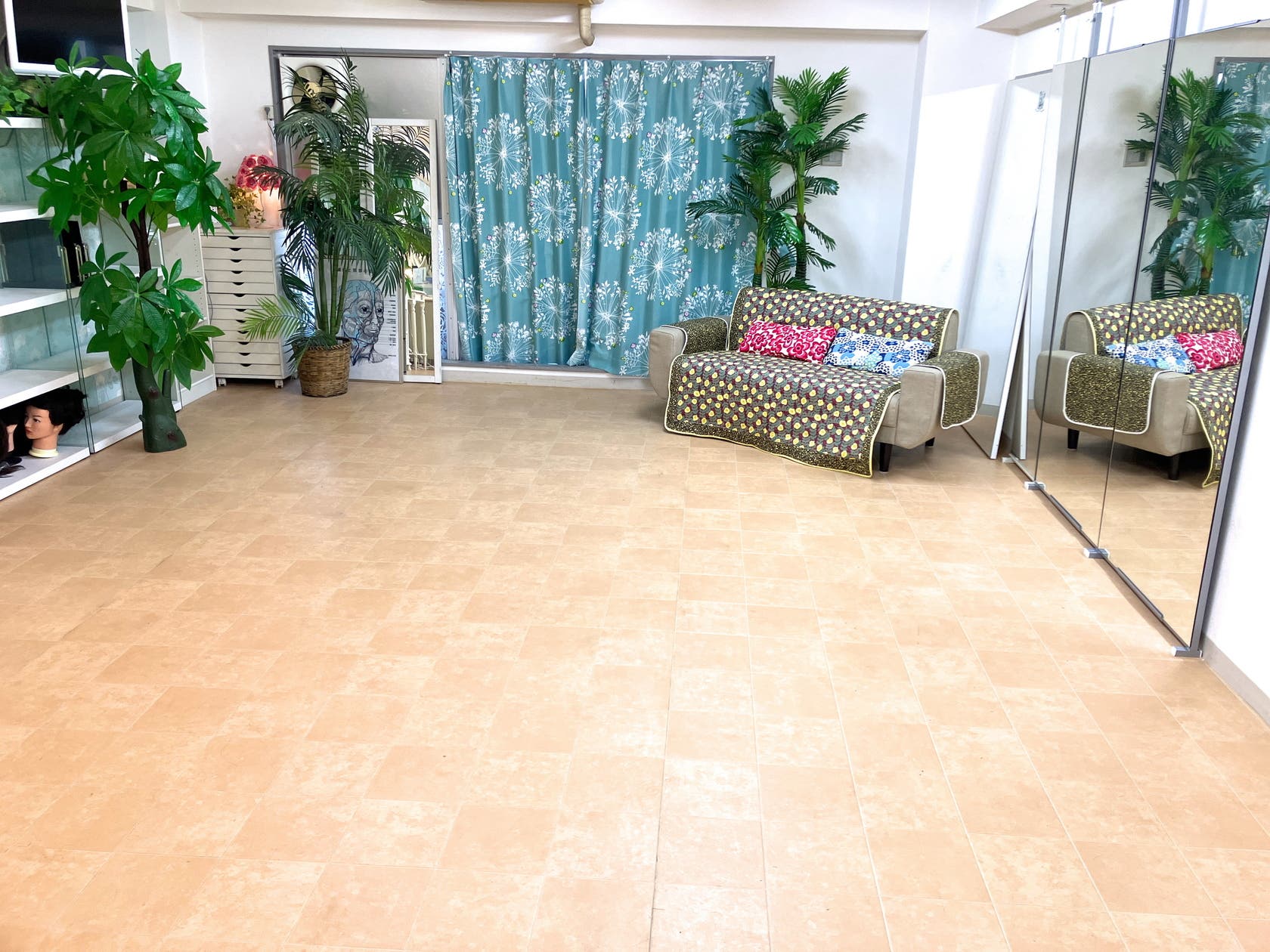 【高円寺駅徒歩３分】フォトウエディングのメイク、ウエディングヘアメイクリハーサル、フェイシャルエステ、ヨガ、動画撮影などに最適の写真7