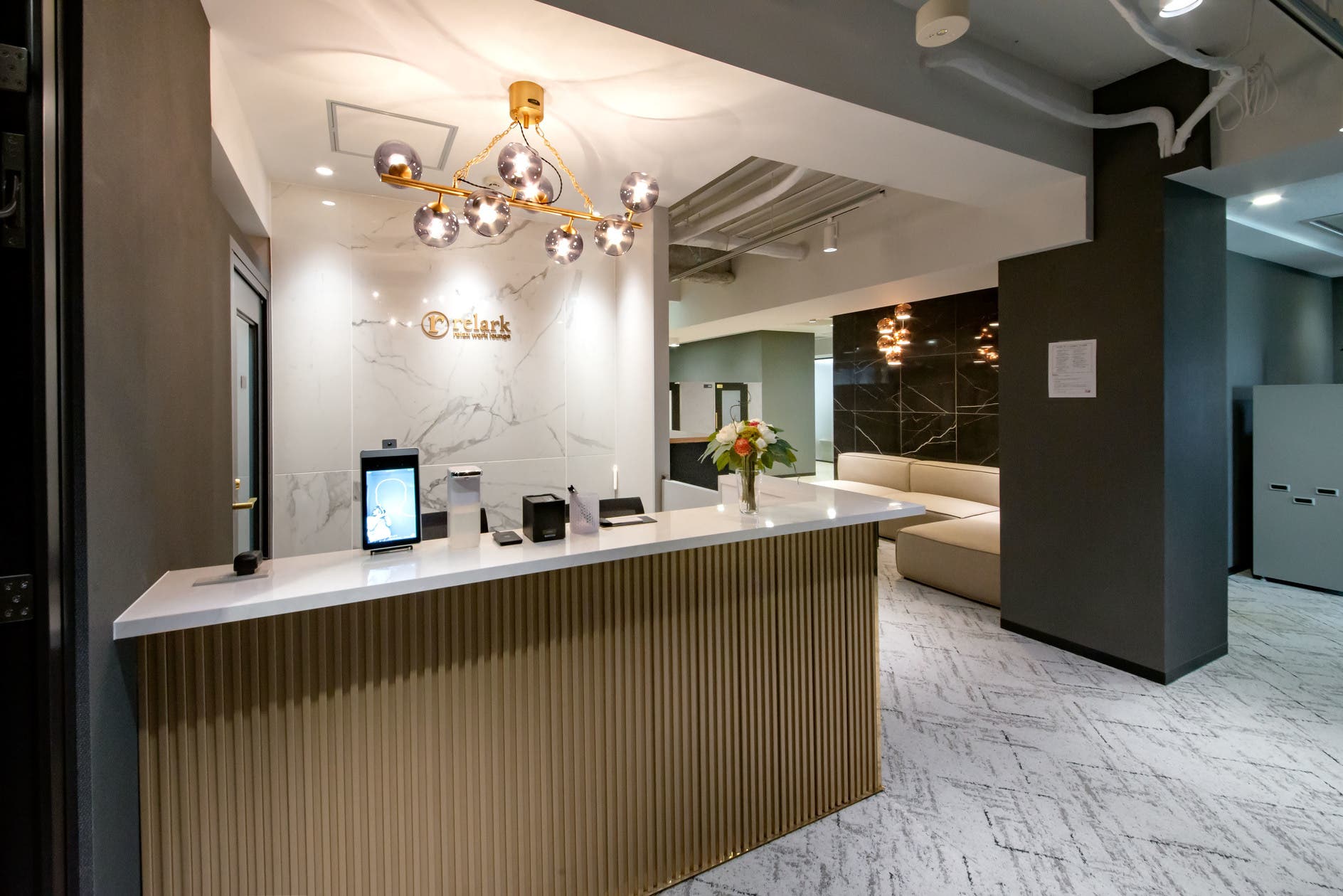 ✨12~1月値下げ中✨【大宮駅東口徒歩２分】1名用個室✨WiFi無料・ドリンク/会議・面接に！オンライン会議室No.202の写真5