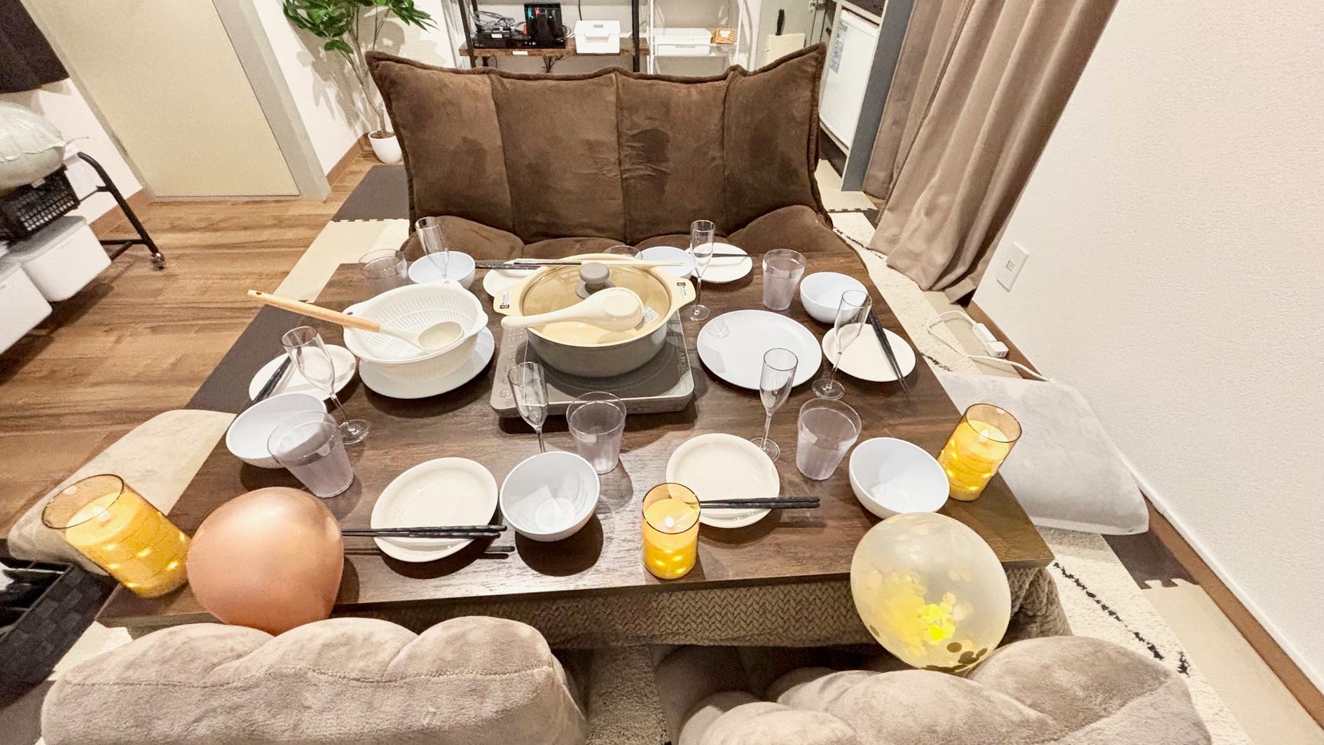 １H～利用可💛阪急十三駅徒歩６分🔥ほっこりデートからオフ会まで❣️84㌅スクリーンでマイ映画館🎞️マットレスソファでゴロゴロ～の写真13