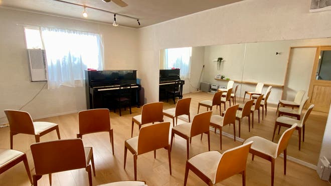 下今市駅徒歩12分のダンス・ピアノスタジオの写真2