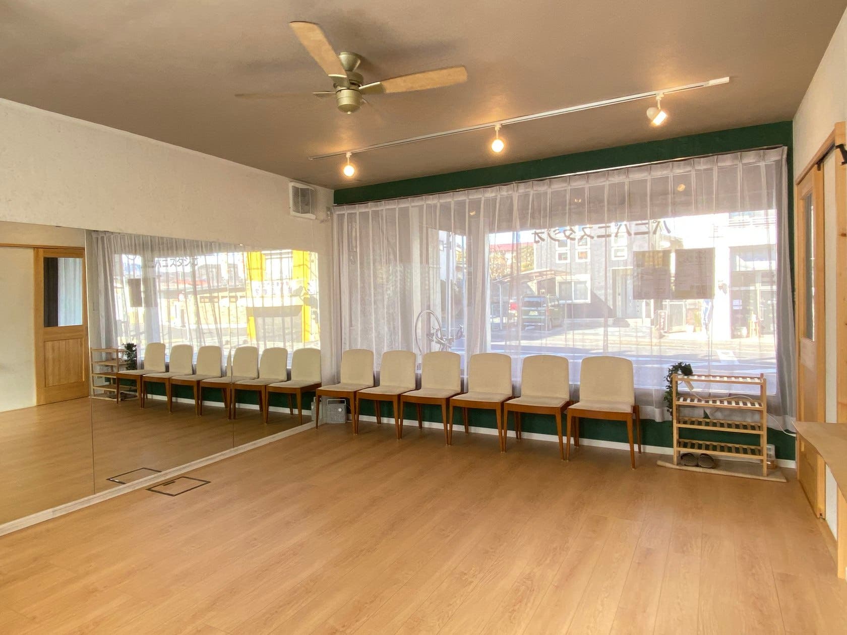 下今市駅徒歩12分のダンス・ピアノスタジオの写真6