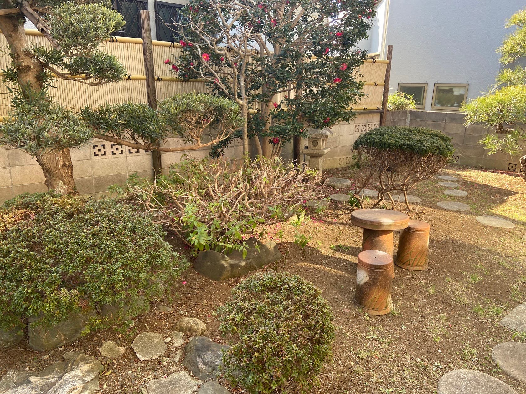 ゆったりお仲間と寛げる和室１０畳　川和町駅から徒歩6分　　注意:2025/12/5〜6庭の手入れあり外は使用できませんの写真20