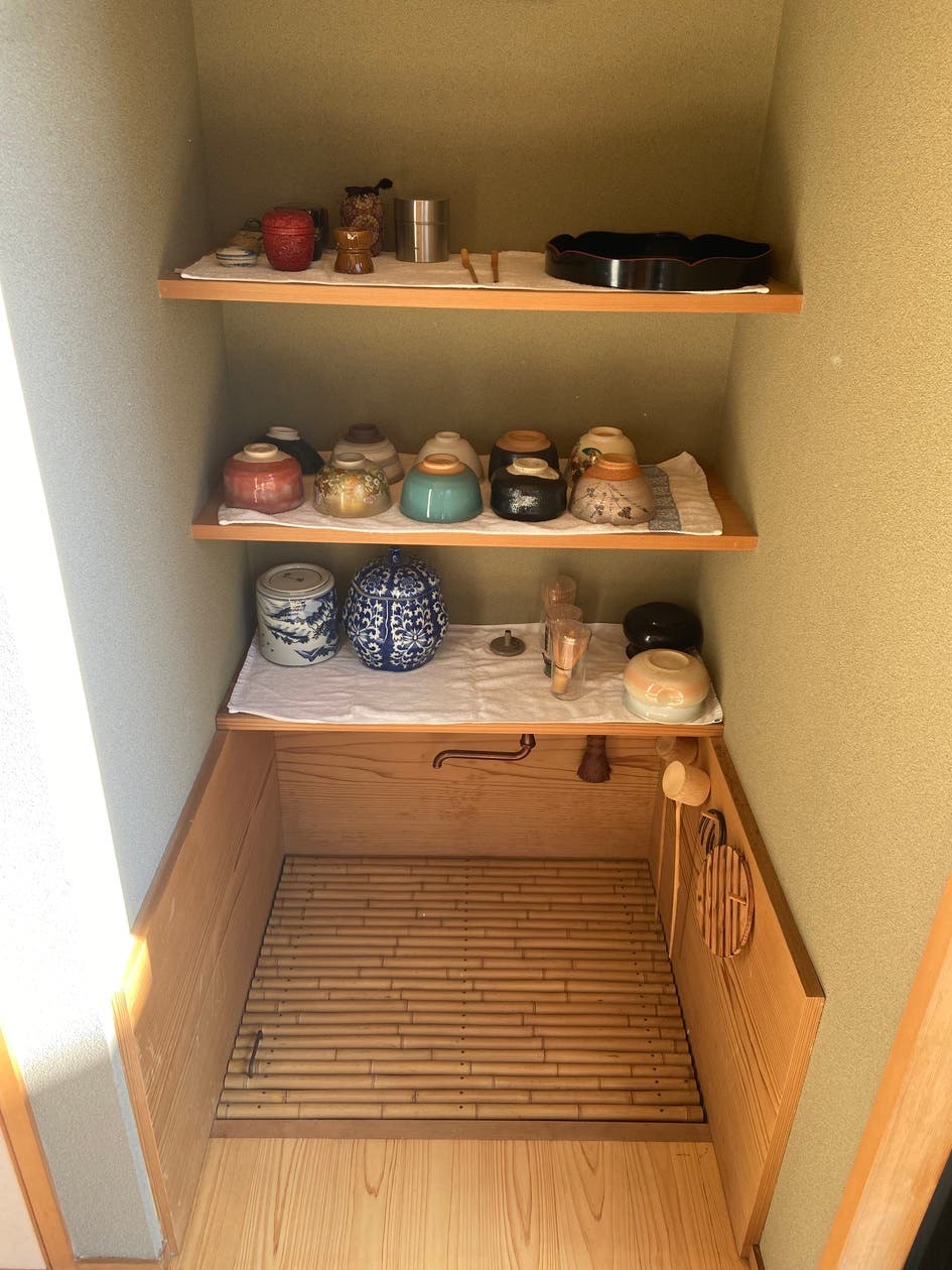 ゆったりお仲間と寛げる和室１０畳　川和町駅から徒歩6分　　注意:2025/12/5〜6庭の手入れあり外は使用できませんの写真8