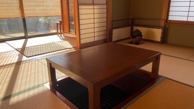 ゆったりお仲間と寛げる和室10畳 川和町駅から徒歩6分 注意:2025/12/5〜6庭の手入れあり外は使用できませんの写真6