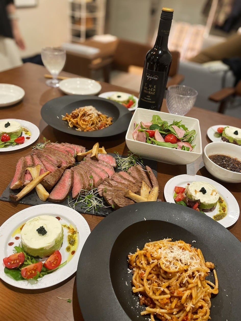 【クリスマスパーティーにも🎄】子連れOK！映画×たこパで楽しむ室内レンタルスペース🎬🐙の写真5