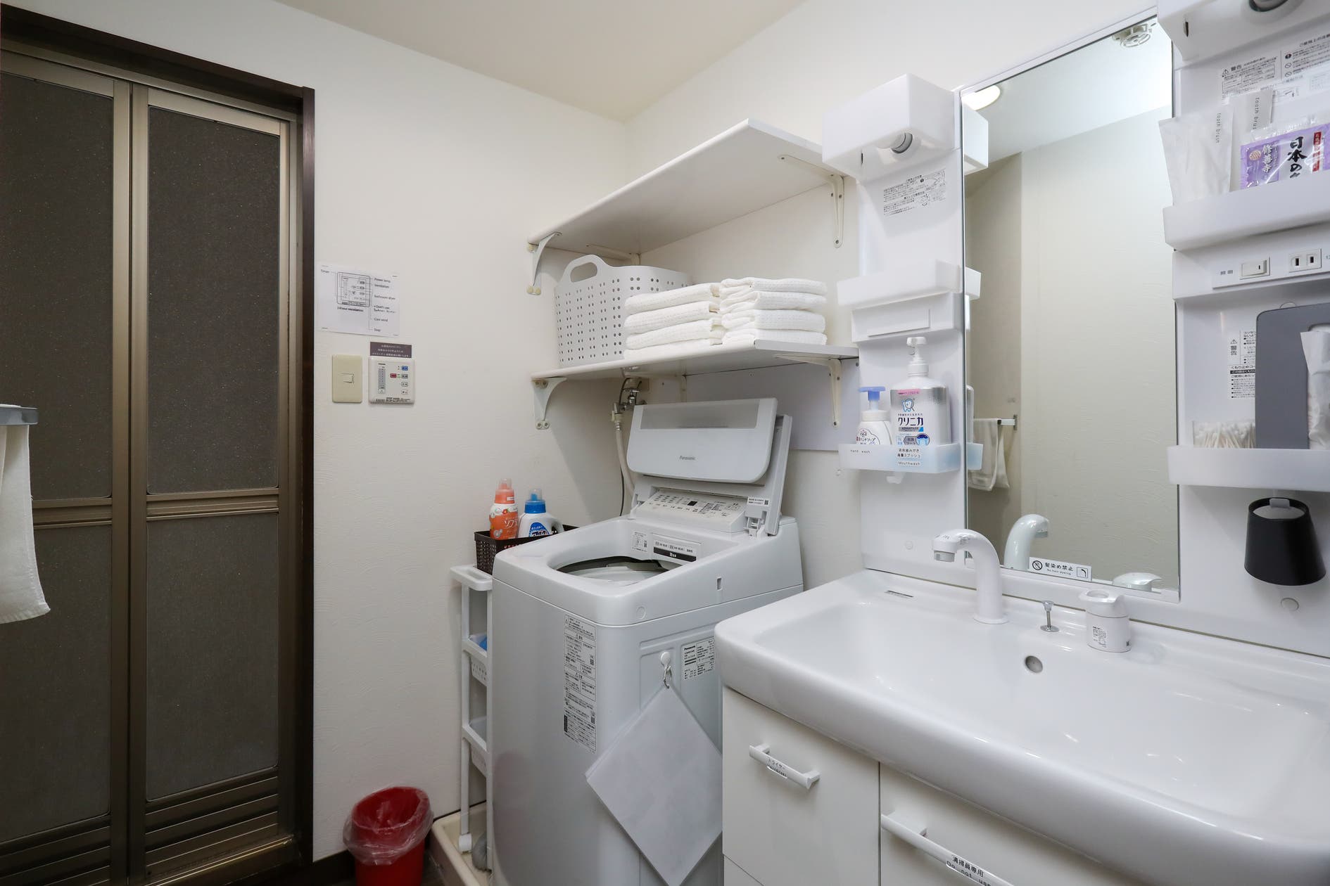 【忘年会・新年会に！】金沢駅徒歩5分、キッチン付き個室2LDK！女子会・誕生日会・ママ会・コスプレ撮影・会議利用などに！の写真6