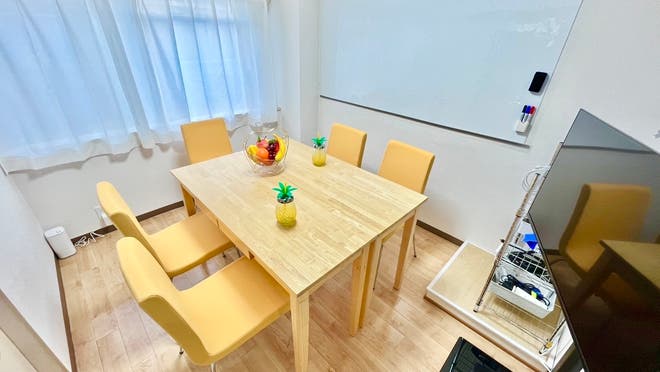 NEW<オレンジ会議室🍊広島駅前>【室内動画あり】⭐️インボイス対応⭐️静かで落ち着くお部屋⭐️エレベーター⭐️11F最上階の写真1