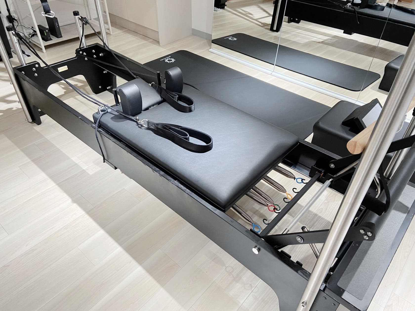 【恵比寿駅3分×マシンピラティスレンタルスタジオ/33㎡で広々】駅近 備品充実 白基調 清潔感のあるプライベートスタジオの写真5