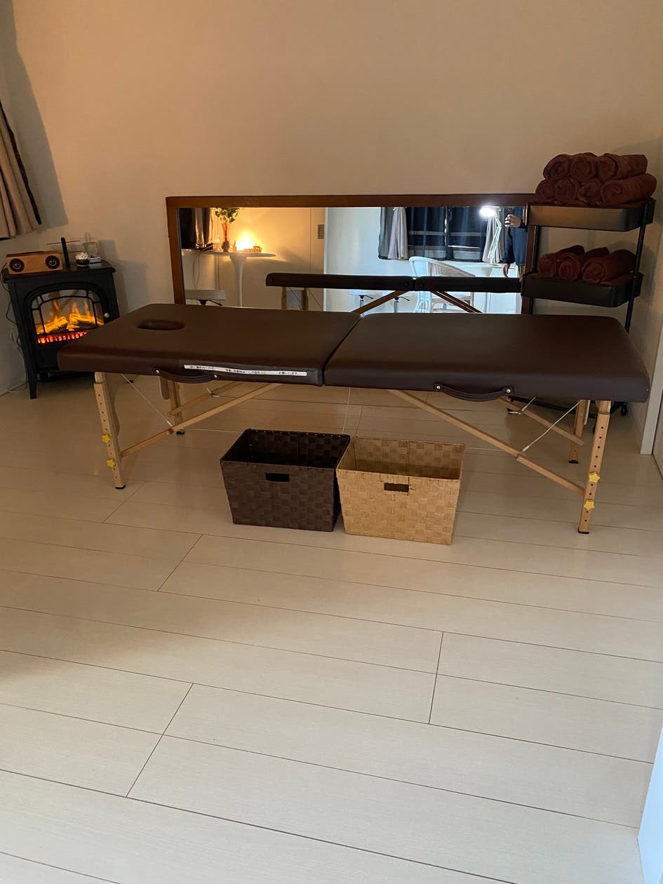 施術ベッド(折りたたみ)の画像1